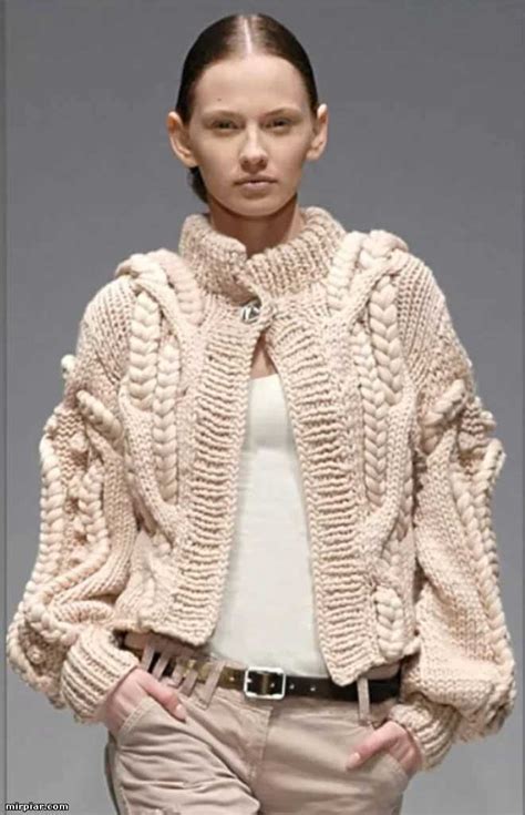 Create Your Own Stylish And Unique Bomber Jacket With This Knitting Pattern