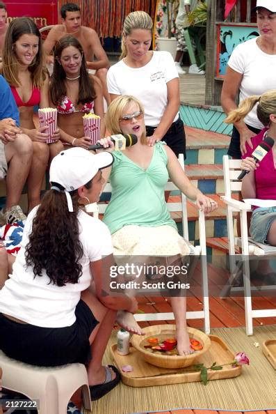 Actress Reese Witherspoon Gets A Massage And Foot Rub During Mtvs