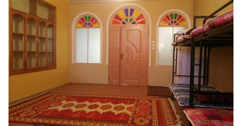 صفحه اصلی خوابگاه دخترانه و کمپ مطالعاتی شیراز