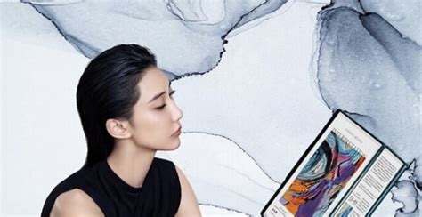 Yoga Book 9i Ai元启开售 联想小天赋能创意双屏翻转腾讯新闻
