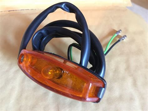 Classic Land Rover Defender Early Side Repeater Indicator Wing Lamp