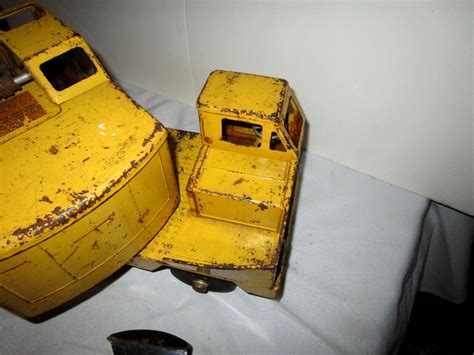 1960s Nylint Equipment Michigan Shovel Crane Truck Model T 24 Pressed