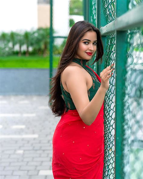 Actress Poojitha Ponnada Stunning Looks In Latest Photoshoot Images In