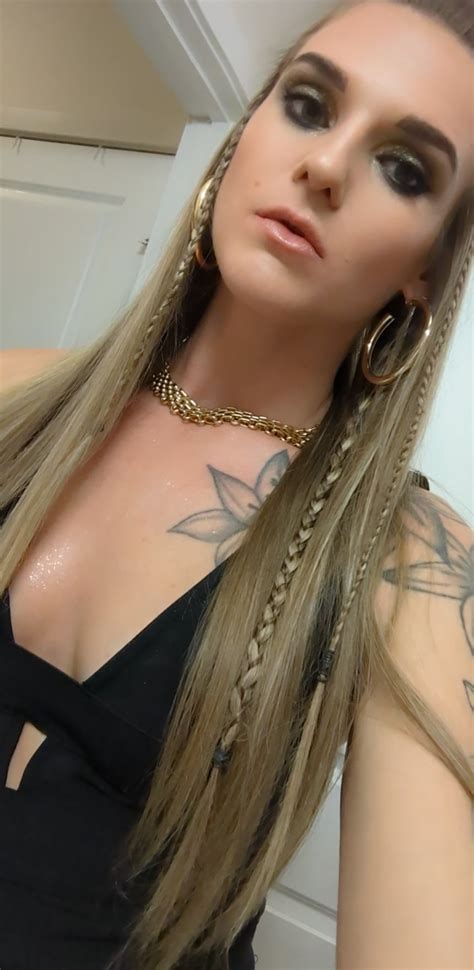 Happy New Year Who Else Is Spending It Alone 29f R Selfie