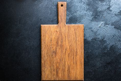 주방 도마 또는 서빙 요리 원래 양식 수제 제품 유기농 수제 공예 에 테이블 상단 보기 복사 공간 용 텍스트 식품 배경 소박한