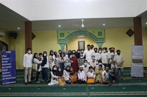 DKN Berbuka Puasa Bersama Anak Anak Yatim Piatu Panti Asuhan Al