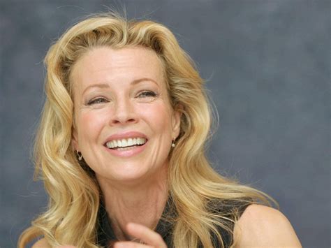 Download Actress Kim Basinger At Beverly Hills 2006 Wallpaper