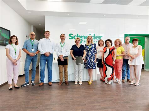 Schneider Electric подписа споразумение за сътрудничество с Пловдивския