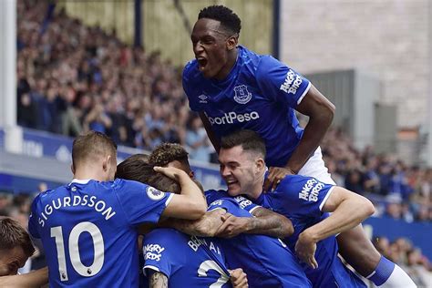 Aston Villa Vs Everton Live Score Line Up Updates Commentary