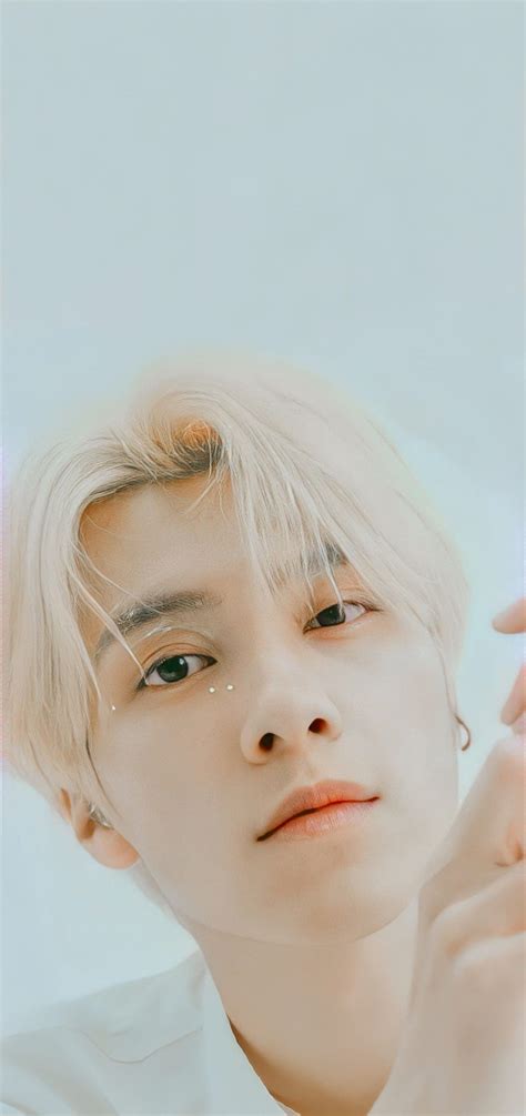Hendery WAYV Season Greeting Lockscreen Aesthetic HD Phone