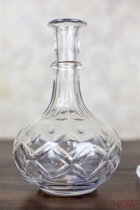 Antique Beauty antyczna Mała kryształowa karafka