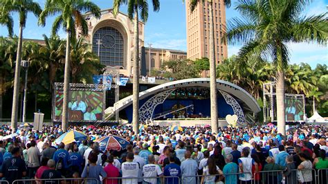 Santuário de Aparecida fica lotado Romaria do Terço dos Homens