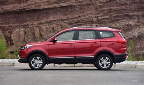 新款7座suv，標配absebd、全景天窗，不足7萬！ 每日頭條