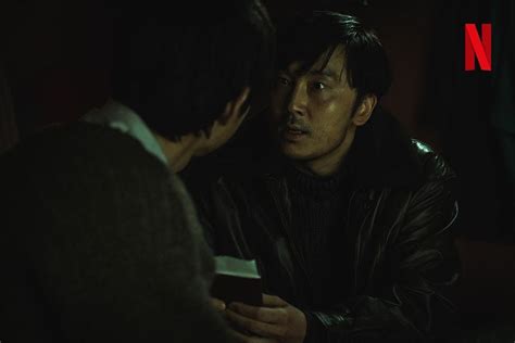 Netflix電影《路基完》31開播！脫北者宋仲基逃亡比利時，搭檔「怪物新人」崔成恩異國求生譜寫悲傷戀曲 Tnl The News