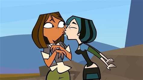 Gwen X Courtney 😍 Total Drama Island Animated Cartoons Female