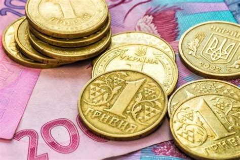 Девальвація гривні спровокувала зростання держборгу на понад ₴900 млрд ...