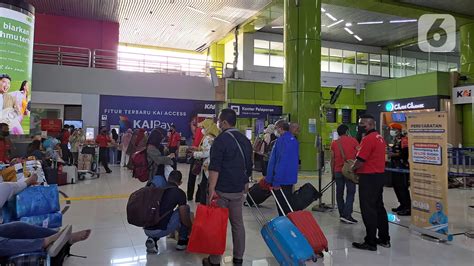 KAI Siapkan 3 5 Juta Kursi Kereta Jarak Jauh Selama Libur Natal Dan