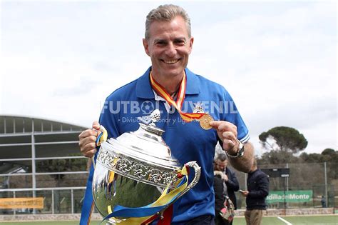 José Gimeno “lucharemos Por Revalidar El Título” Fútbol Juvenil