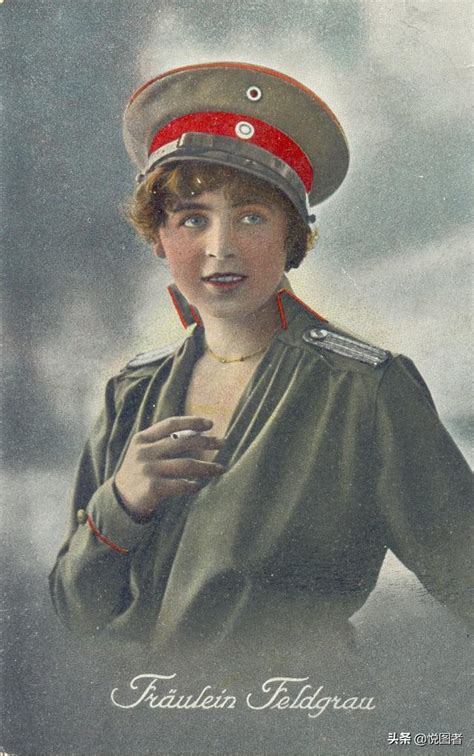 第一次世界大戰部隊之中 有不少女兵服役 1915年的女兵明信片 每日頭條