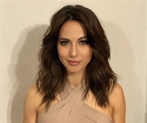 Flor Vigna Interpretó Una Canción De Los Palmeras En El Piano El Aconquija