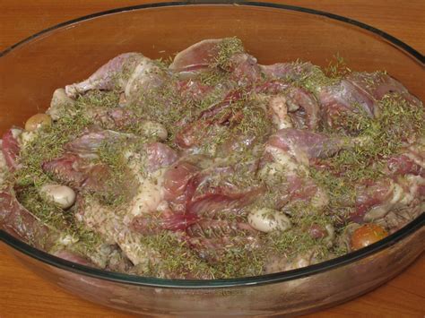 Prepeliţe la cuptor cu cimbru reţetă culinară