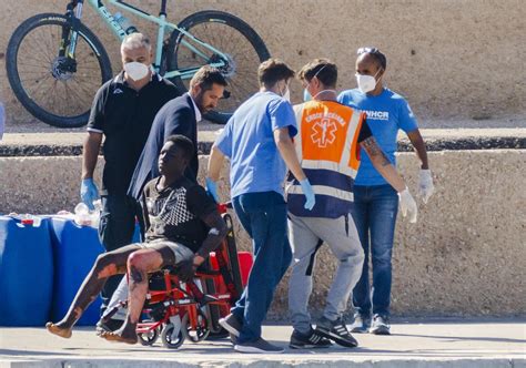 Migranti Hotspot Lampedusa Al Collasso Lapresse