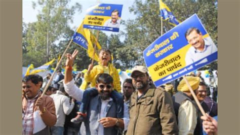 ‘mcd Mein Bhi Kejriwal Aap Celebrates Big Win In Mcd Polls Pics