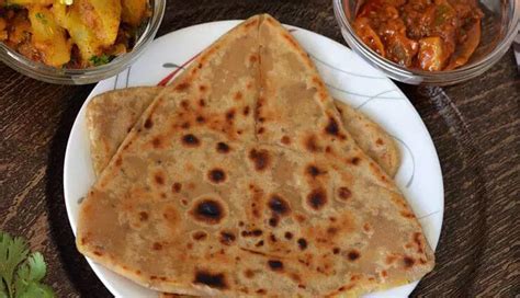अजवाइन पराठा नाश्ते में हैवी खाना खाने से बचना है तो ये है बेहतरीन