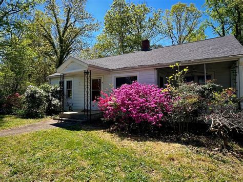 Request A Viewing For 93 Raleigh Rd Tenant Turner