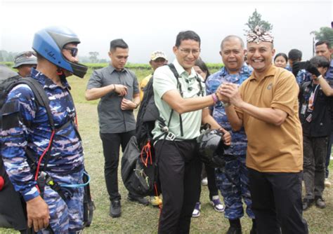 50 BESAR ADWI 2024 PJ BUPATI SUBANG DAMPINGI MENPAREKRAF KUNJUNGI