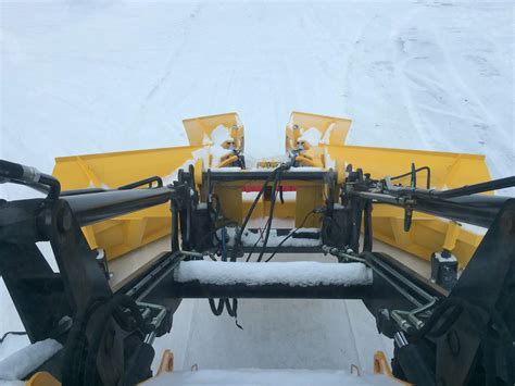 Stark Runway Lightbar Sweeper Stark