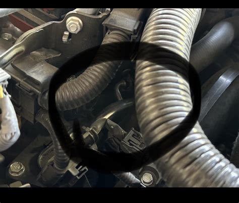 Help!!! I need help identifying this part : r/MechanicAdvice