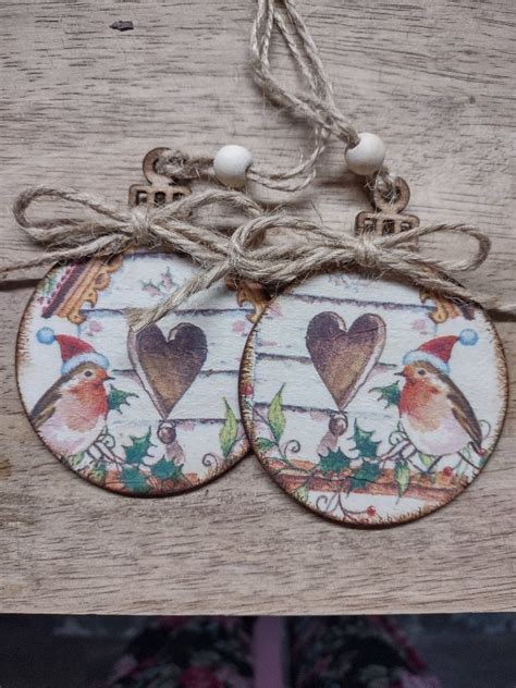 Wood Disc Christmas Ornaments Tuesday Dec 3rd 630pm Petals And