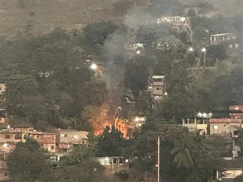 Vídeo Fogo No Cavalão Zona Sul De Niterói Cidade De Niterói