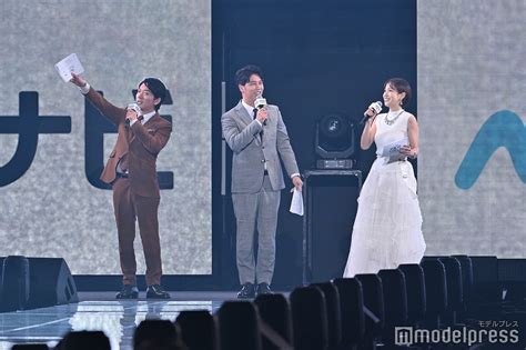 画像105216 浜辺美波・赤楚衛二ら「tgc」客席からサプライズ登場 山下美月は乃木坂46卒業後“3kg増”告白【六人の嘘つきな大学生