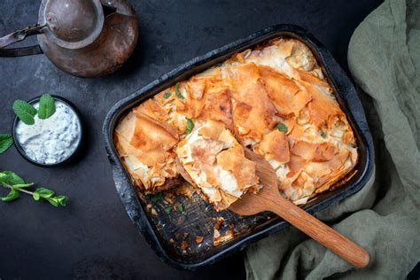 Μπατζίνα με ψητή καυτερή πιπεριά cantina protothema gr
