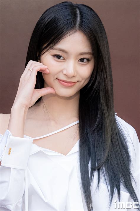 [포토] 트와이스 쯔위 인형같은 하트
