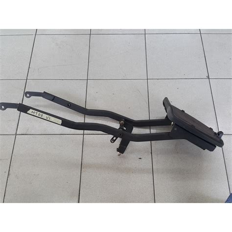 Yamaha Mt07 V1 Heavy Duty Top Box Bracket Rear Carrier Luggage 2nd Used Shopee Malaysia