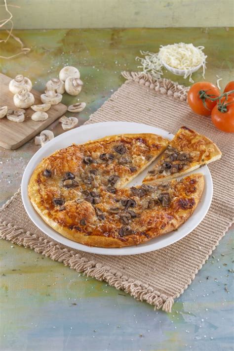 Pizza De Cogumelos E Queijo Revista Veggie