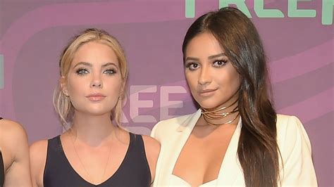 Ashley Benson Et Shay Mitchell