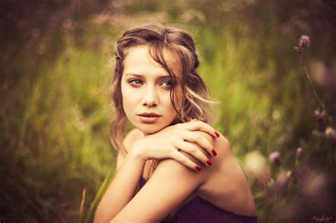 Women Model Blonde Bare Shoulders Women Outdoors Portrait Looking Into The Distance Red Nails