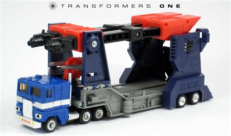 Delta Magnus Diaclone Transformers Missing Link C 11 Toy Habits