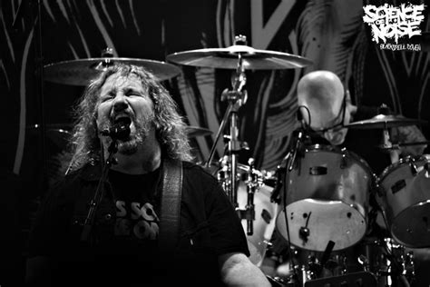 Sacred Reich Reivindican Su Thrash Metal Junto A Un Público Entregado
