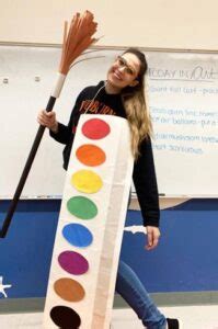 Easy And School Appropriate Halloween Costumes For Teachers