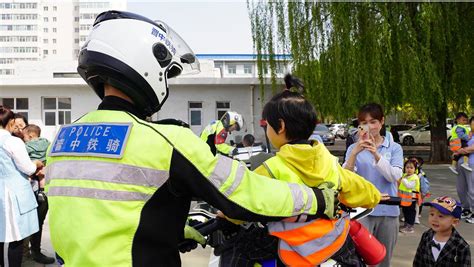 警营开放日萌娃进警营领略别样警色 澎湃号政务 澎湃新闻 The Paper