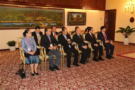 សម្តេច សាយ ឈុំ អនុញ្ញាតឲ្យលោកស្រី ប៉ានី យ៉ាថទូ ប្រធានរដ្ឋសភា ឡាវ ចូលជួបសម្តែងការគួរសម និងសវនាការ