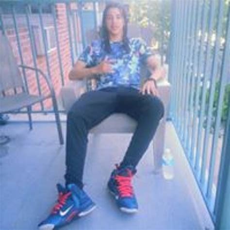 Stream Christopher Tavarez Music Listen To Songs Albums Playlists