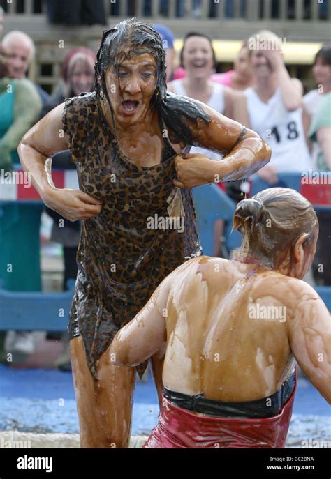 Female Mud Wrestling Classics