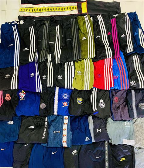 มดเขียว มือสอง 41 🎗️บิทแรก 50 บาท 🎗️บิทขั้นต่ำ 20 บาทหรือมากกว่า รายละเอียด 🏀อก 44 🏀ยาว