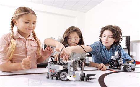 کتاب رباتیک معرفی 14 کتاب کاربردی رشته Robotics روزمرگی کدرها